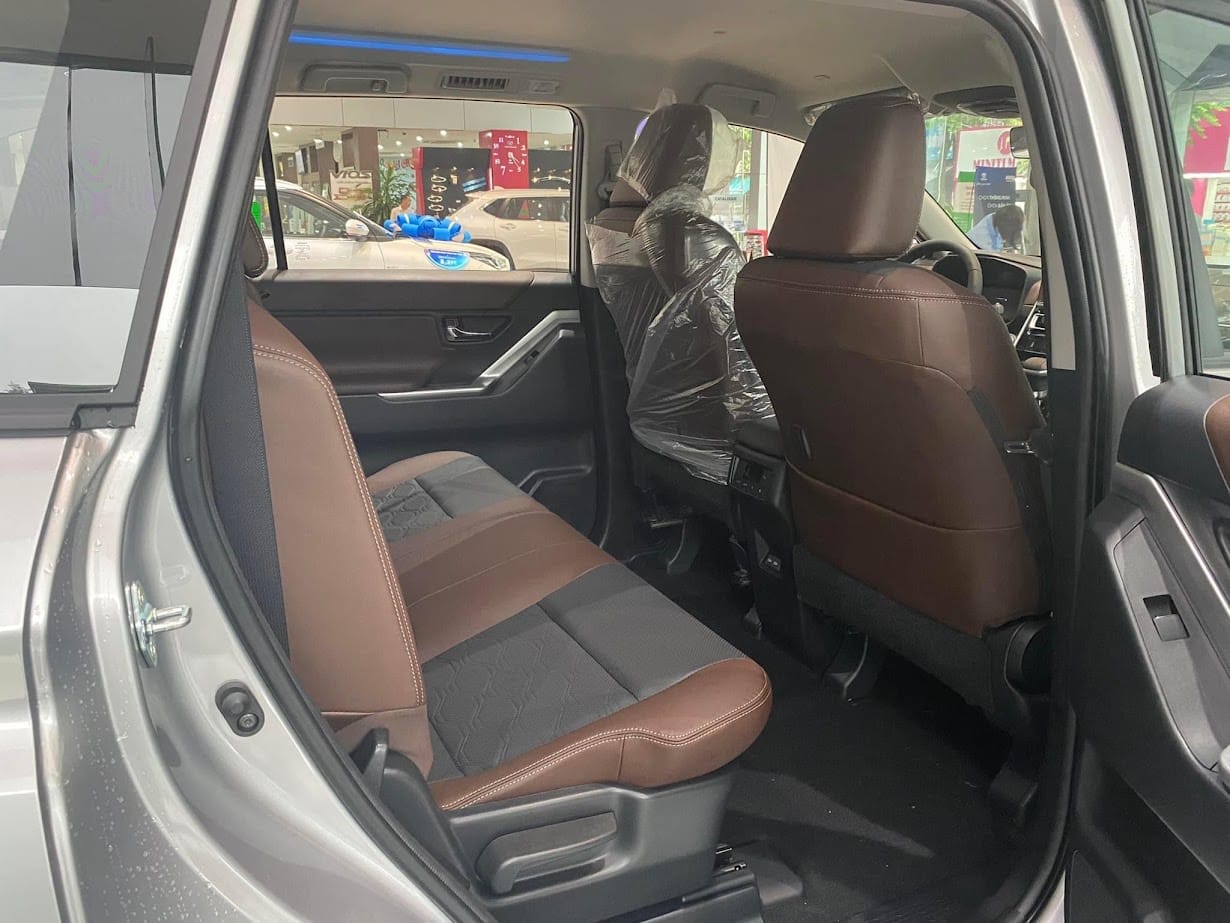INNOVA CROSS - Toyota Bình Dương