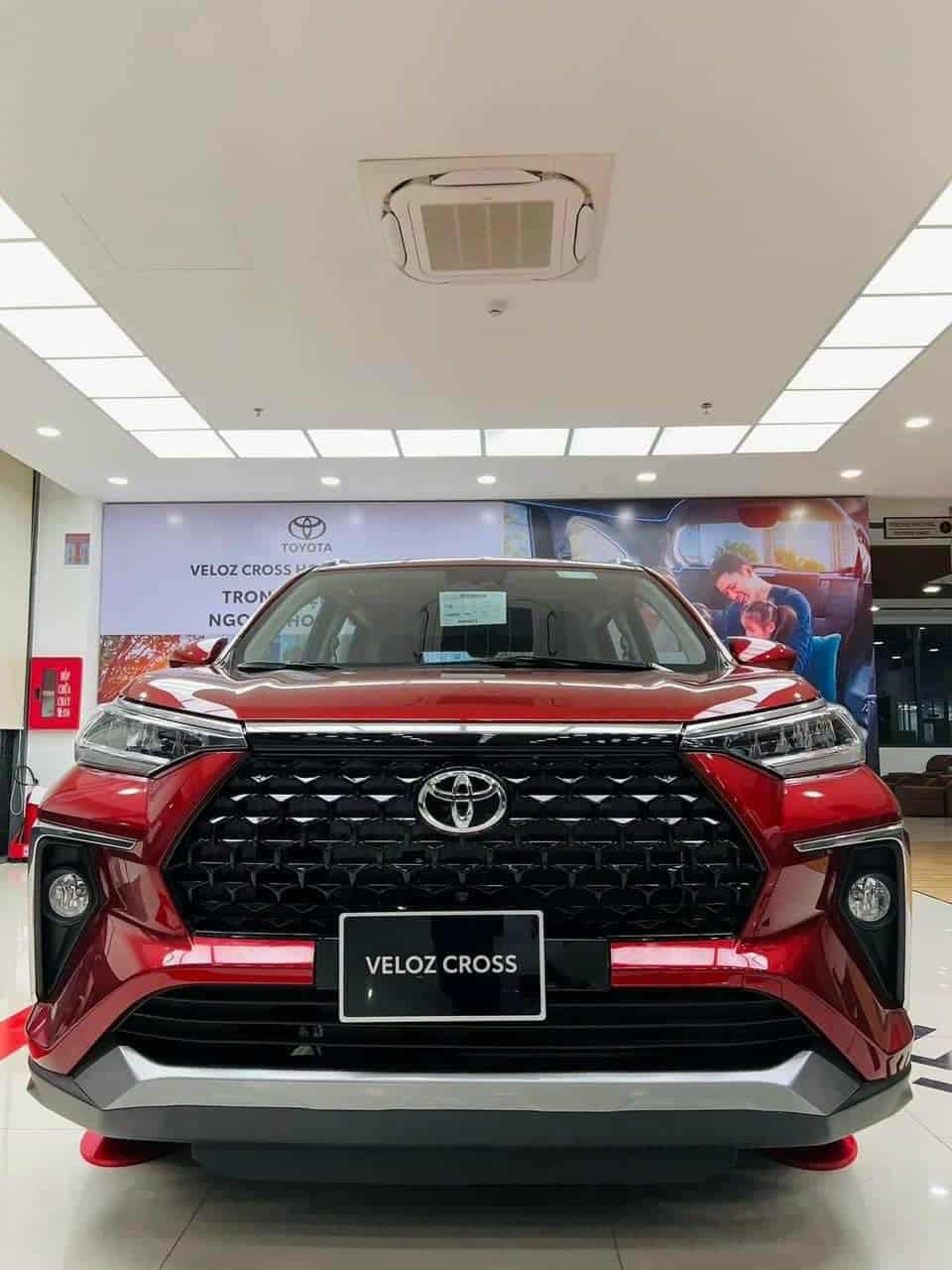 GIÁ XE VELOZ CROSS CVT - Toyota Bình Dương