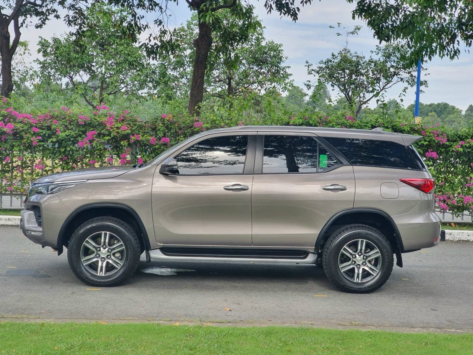 [Xe Cũ] Toyota Fortuner 2.4G AT 2022 - Toyota Bình Dương