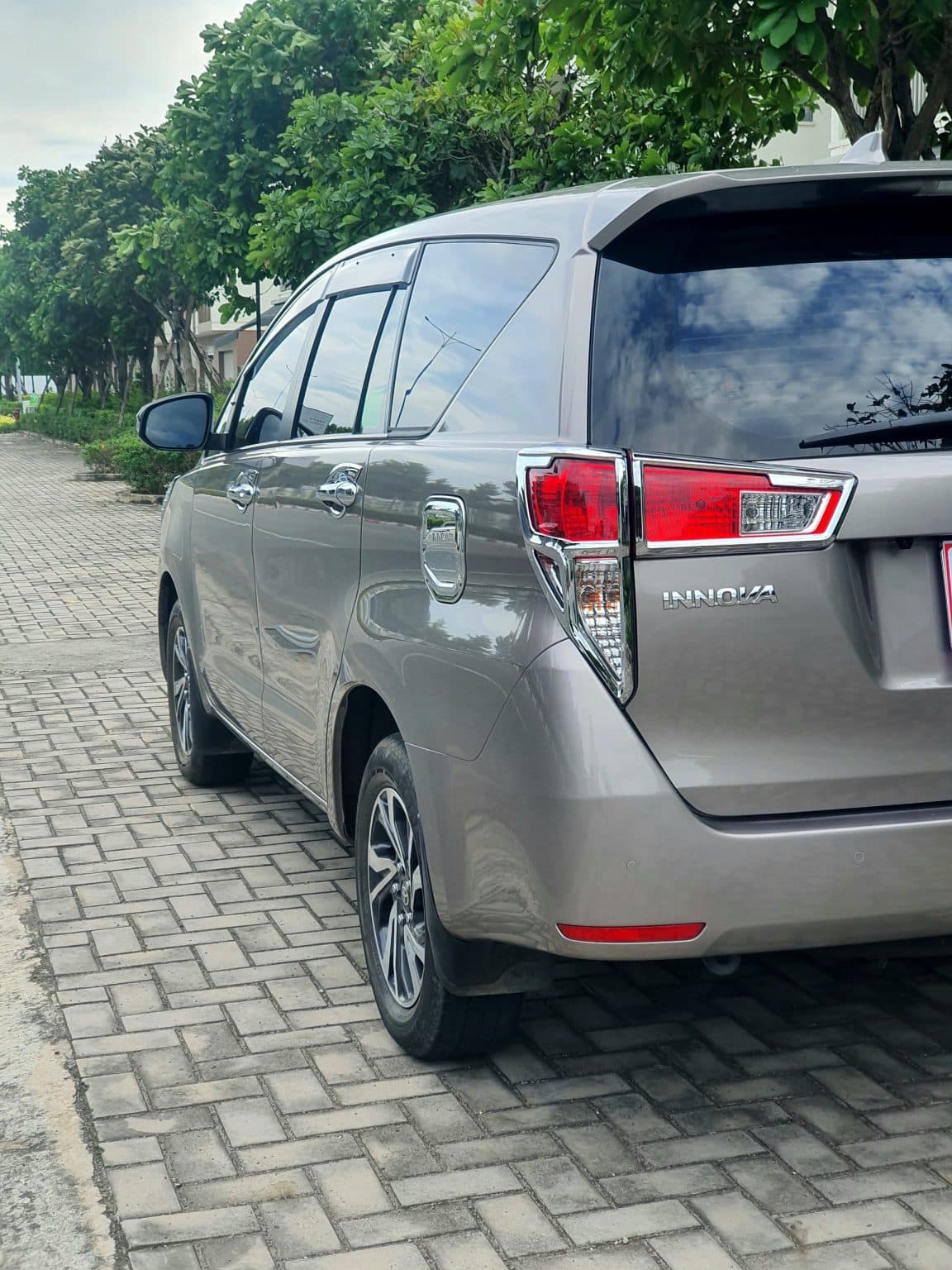 [Xe Cũ] Toyota Innova 2.0E MT 2021 - Toyota Bình Dương